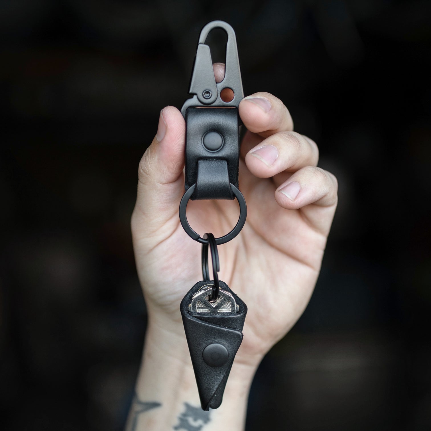 Handmade Leather EDC Gear for Tools, Flashlights, Multitools and more ...